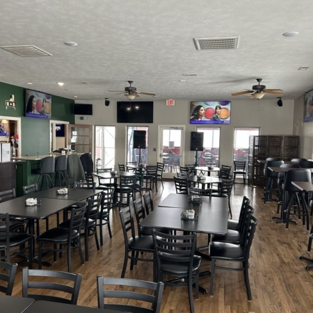 Sports Bar and Lounge - Lake Ridge Golf and Sports Bar